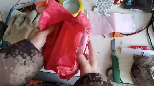 折叠电动车秒变遥控车!锂电池改装遥控器,骑行操控一键搞定