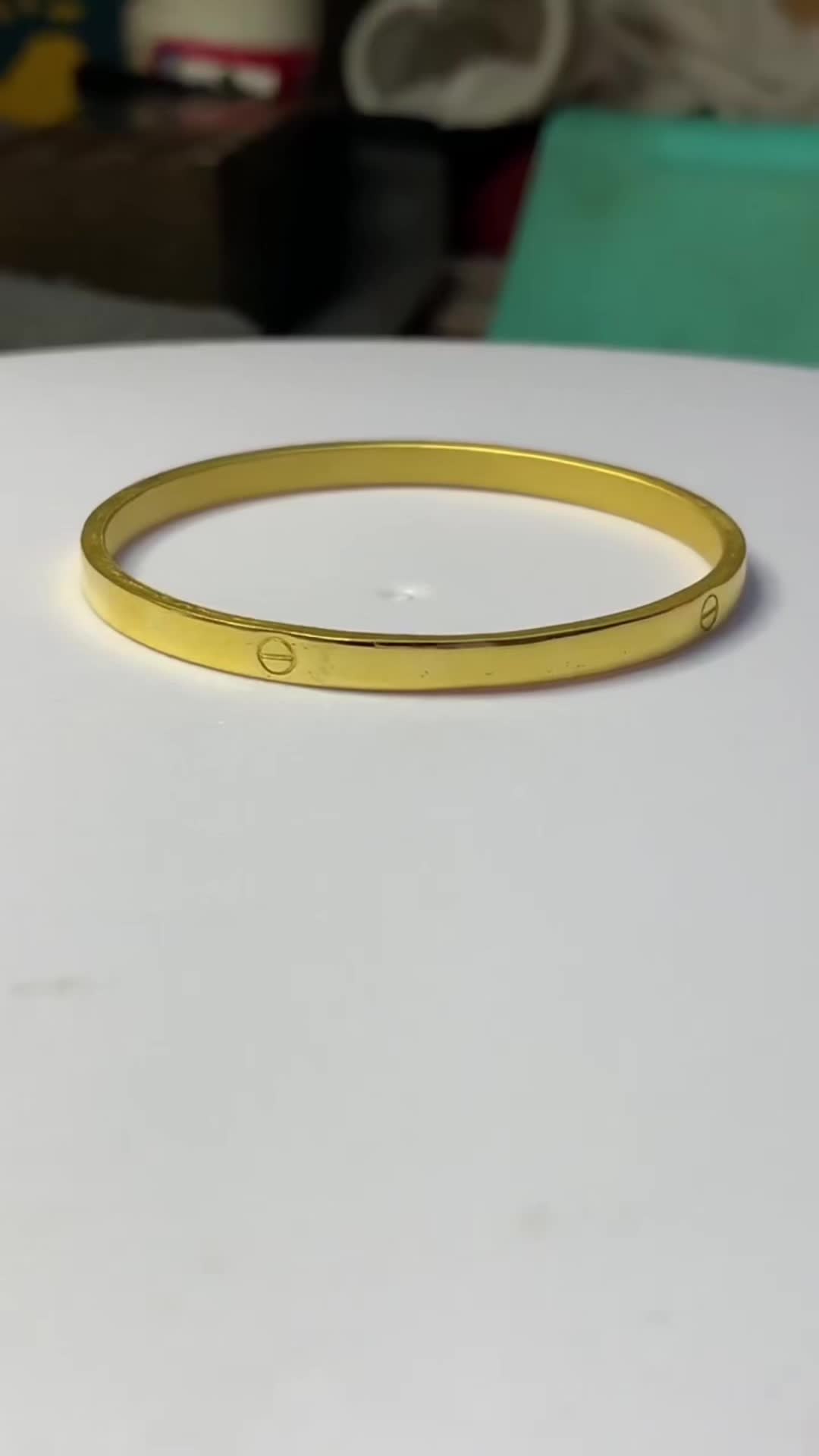 ...还是25克左右的金手镯呢?黄金卡家手镯#足金999 #黄金首饰 #镯子