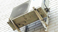 原来大部分人空调外机都挂错了,老师傅是这样安装的,涨知识了