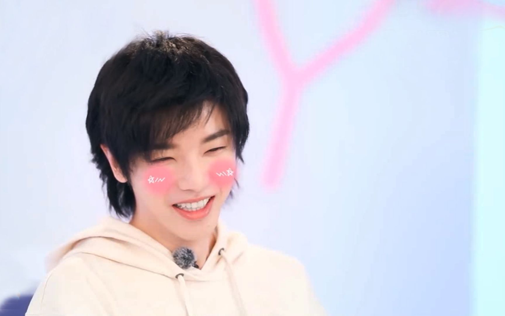 华晨宇撒娇小奶音合集,吧唧嘴吵着要吃生煎,花三岁已经无可救药