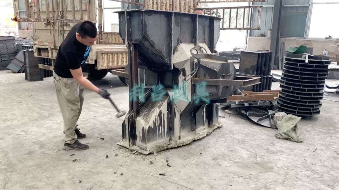 扭王字块模具脱模全过程#专业模具厂家,防浪石模具