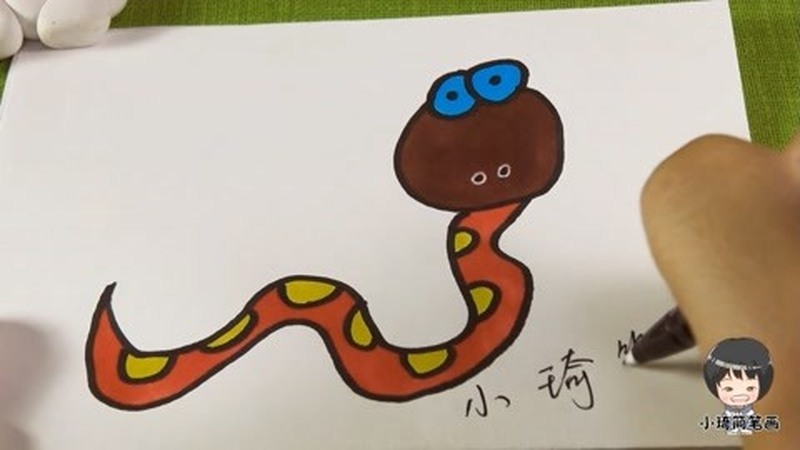小琦简笔画,今天一起来画个小蛇吧