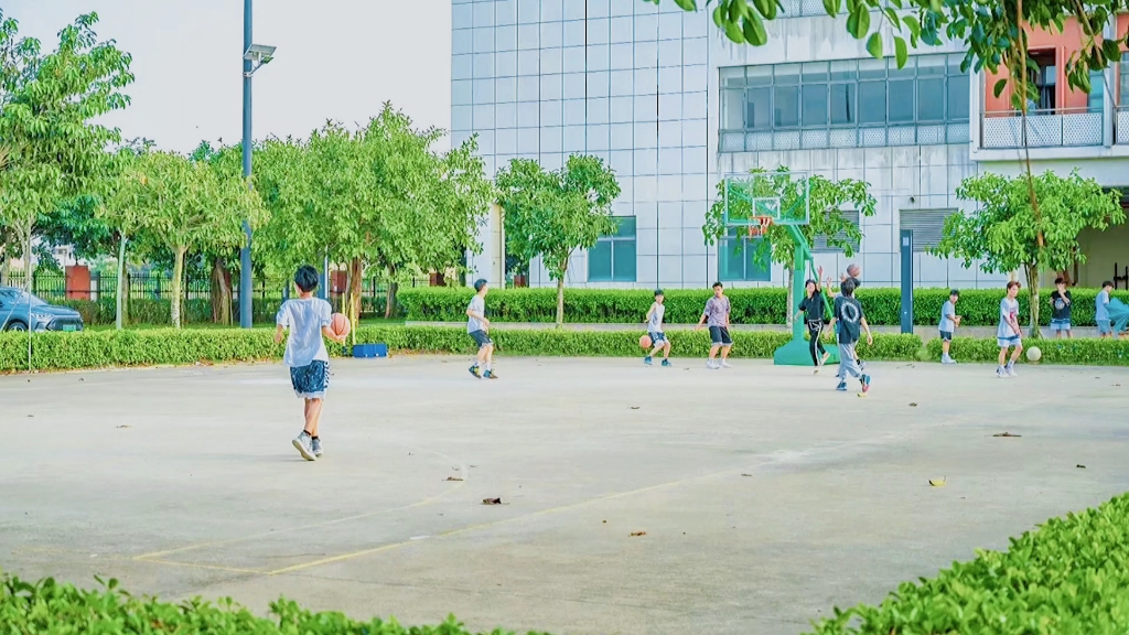 坐拥江景的海口寄宿考研中心,#学习+住宿+餐饮+休闲一站式服务#研友...