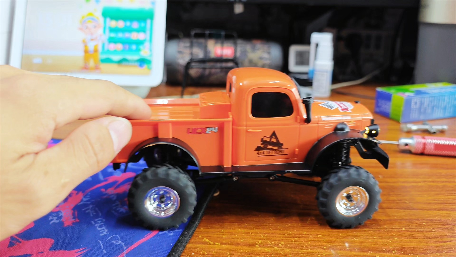 优迪RC模型1:24遥控车加装轮子配重