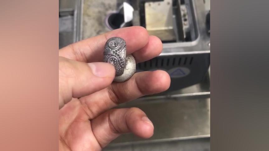 来自宝丰DIY迷你倒模机首饰机械奢华珠宝私人订制的流程背后故事