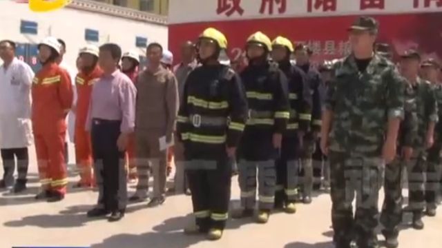 县粮食管理服务中心组织开展县级储备库,消防应急演练活动