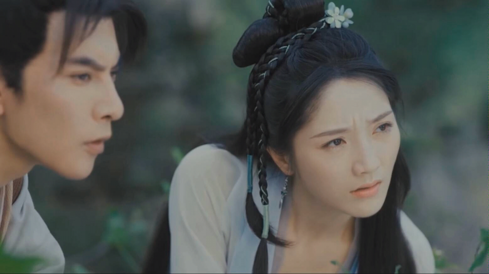 美女冰沙吃多了拉肚子