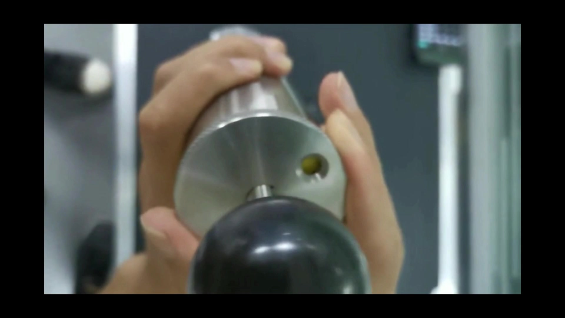 如何使用弹簧冲击锤试验介绍