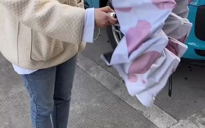 自动伞正确操作方式