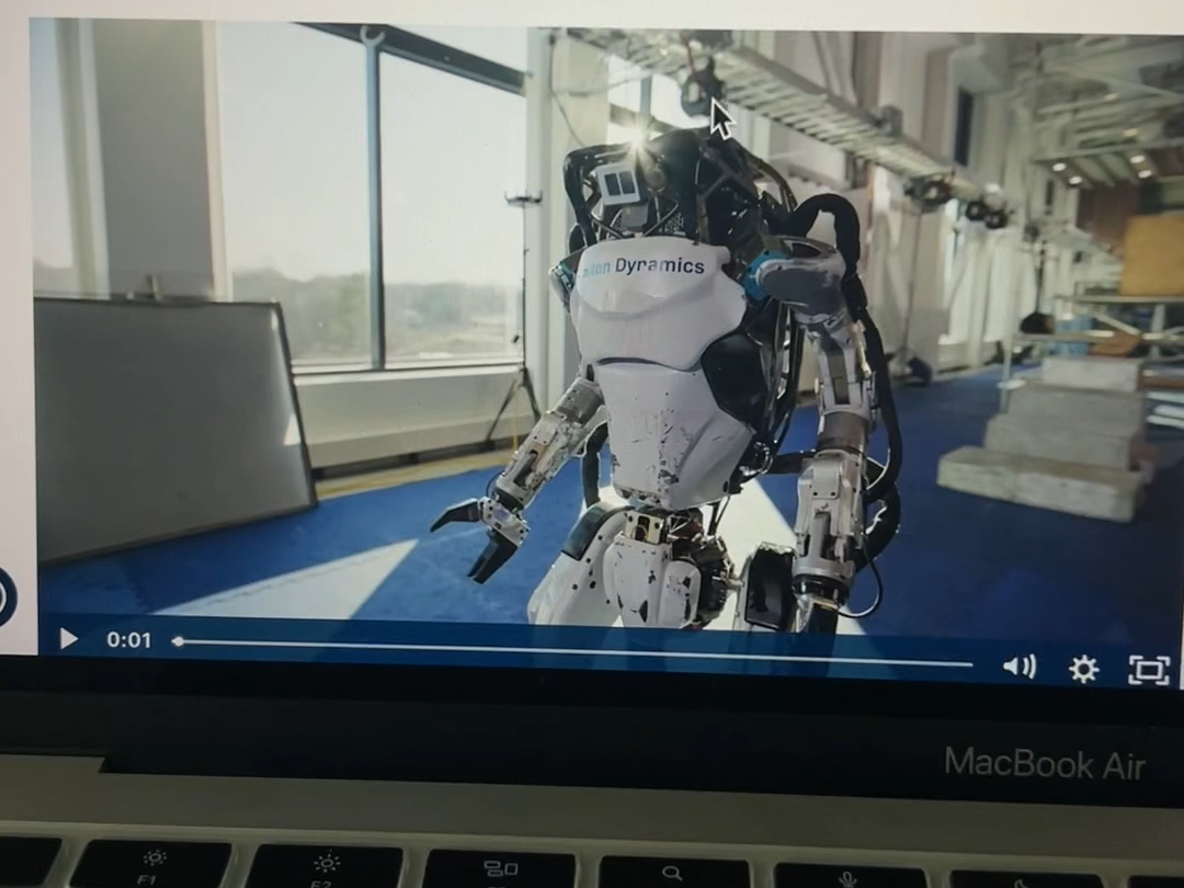 ...更自然的动作,更灵活的应用,即将改变工业和日常生活!ߤ�✨ #未来...