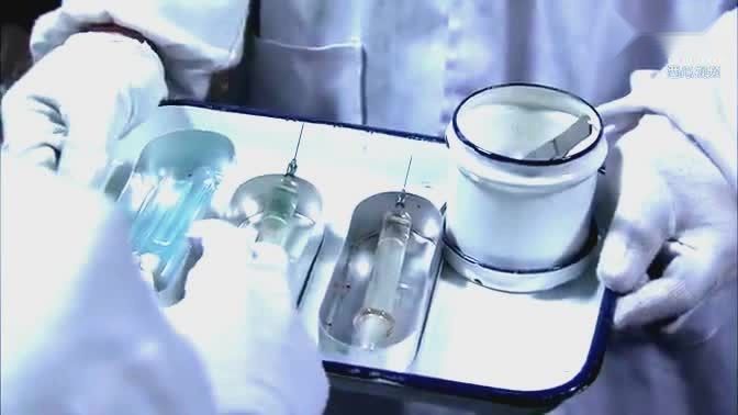 中佐要给女特工注射毒针,高手大怒出手,以其人之道还治其人之身
