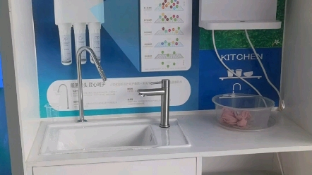 朗诗德净水器更换前置滤芯