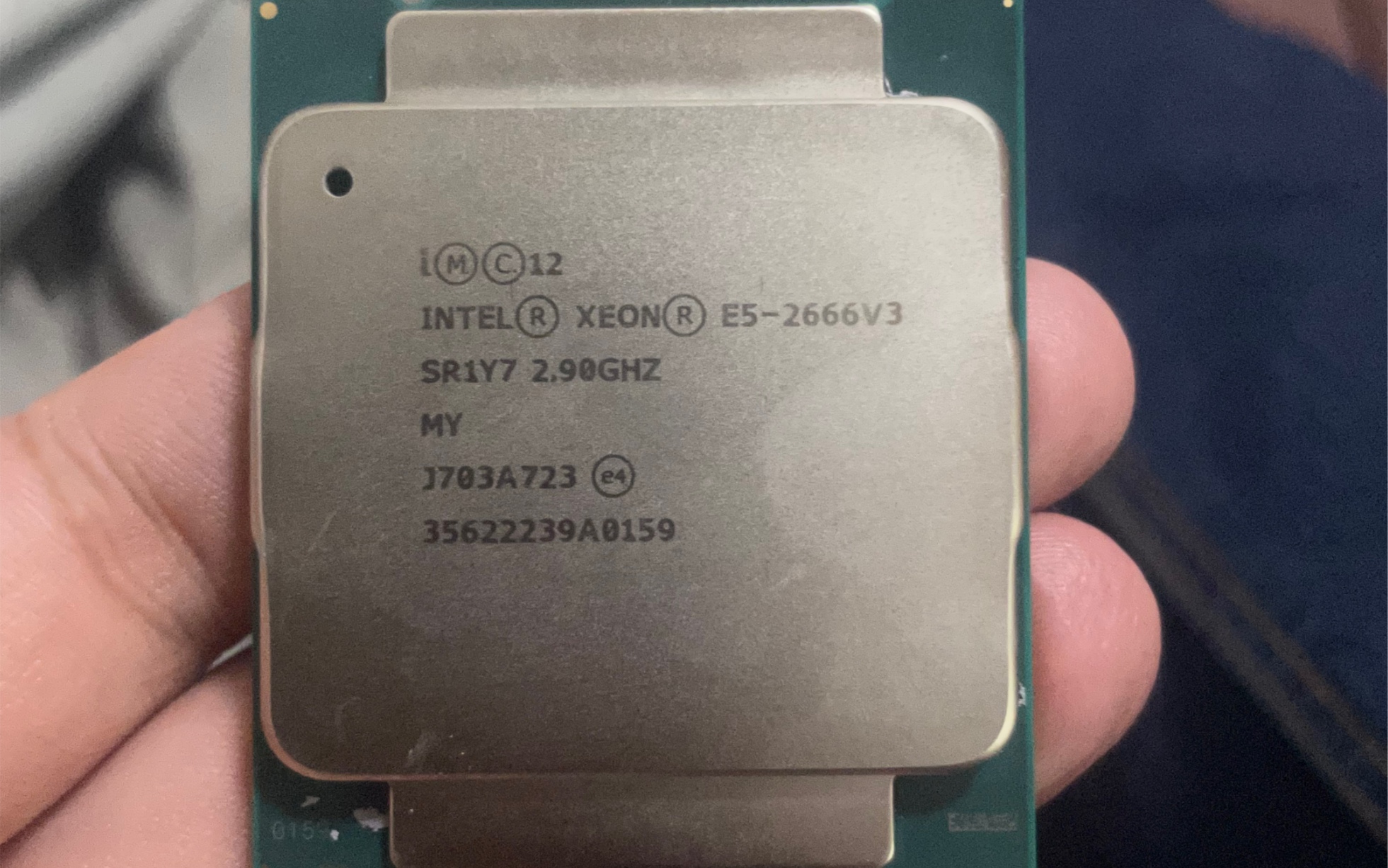 2023服务器cpu e5 2666 v3 64g内存配rx 590 gme玩武装突袭3 1080p...