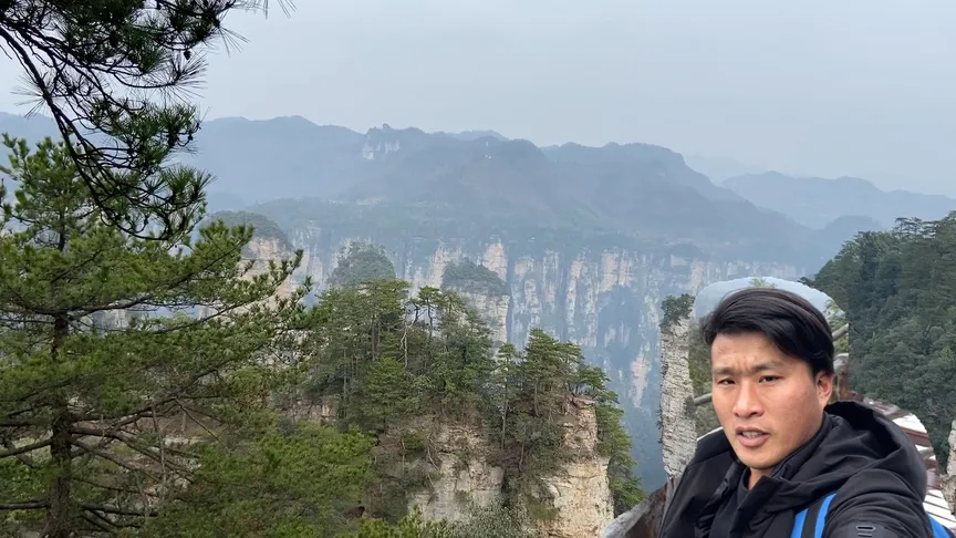 张家界小伙游黄石寨,徒步2小时看精华景点,黑枞垴天桥遗墩
