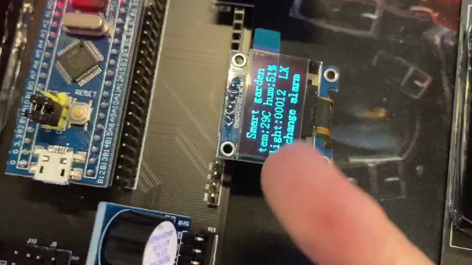 基于STM32的无线数据传输系统