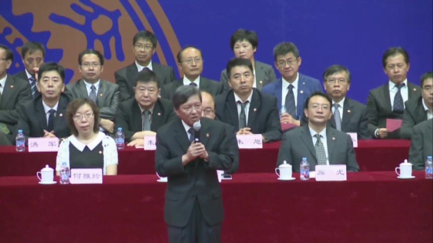 西安交大校长在开学典礼上脱稿演讲 受益匪浅