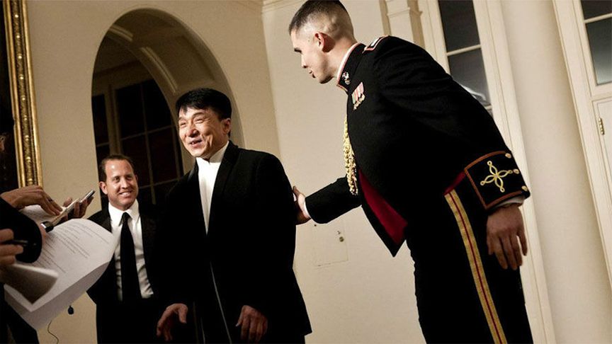 成龙的国际影响力到底有多大,美国总统亲自邀请他参加白宫晚宴