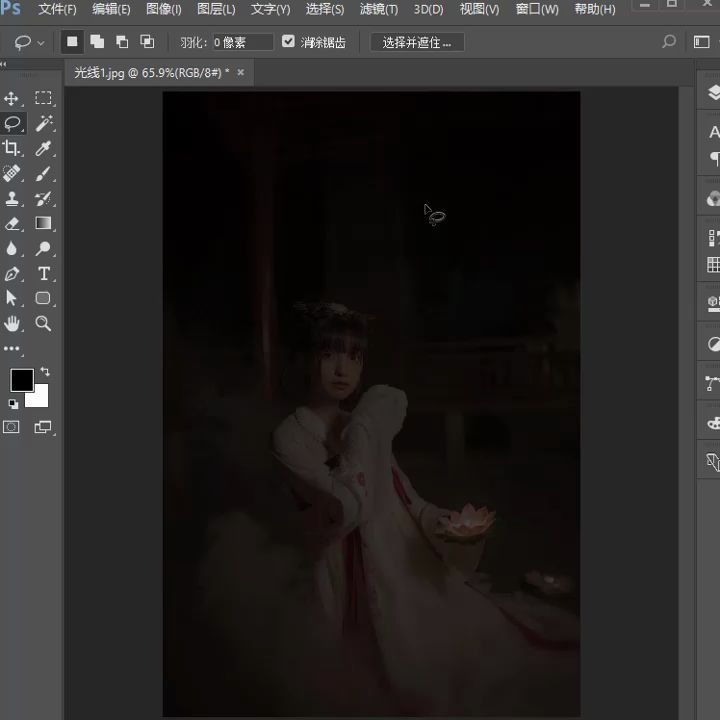 晚上拍的照片太暗用ps加束光线吧让它变亮