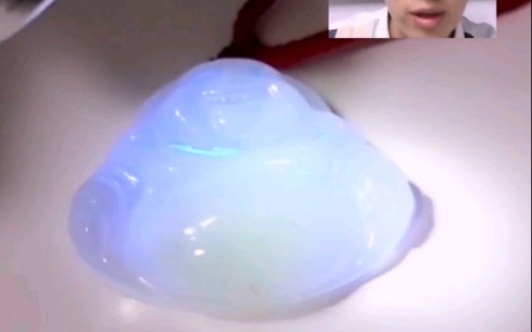 “荧光反应”鉴定翡翠你真的懂吗?进来了解翡翠的荧光!