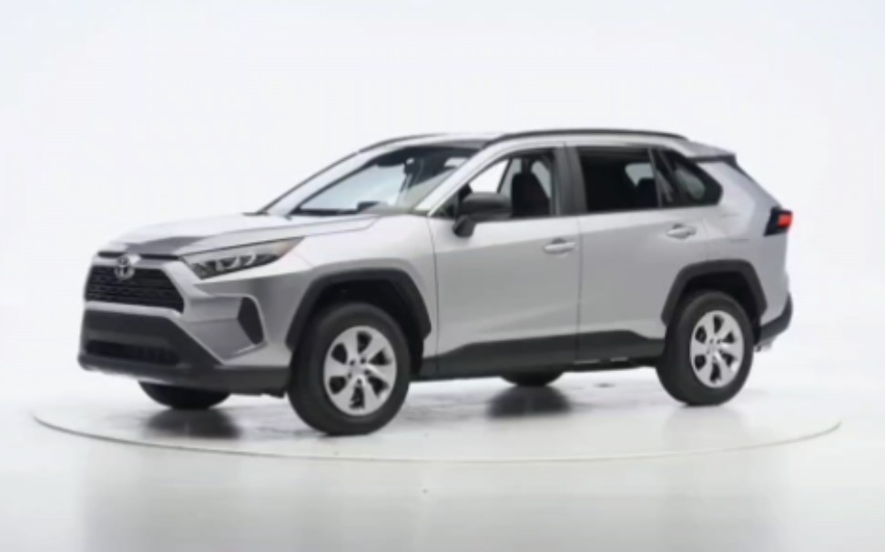 IIHS 2022 丰田RAV4(荣放)侧面碰撞测试2.0