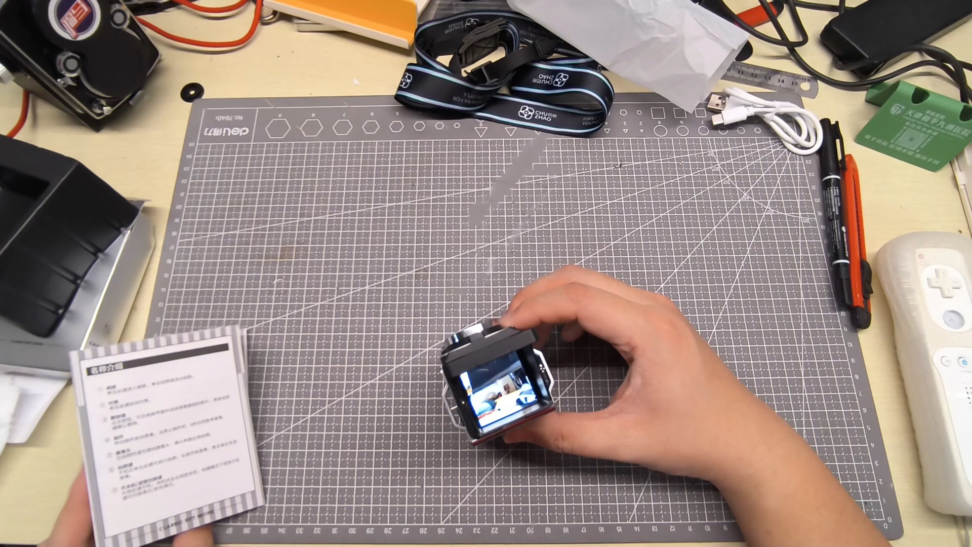 售价仅200!来自初照的仿真双反数码相机开箱评测