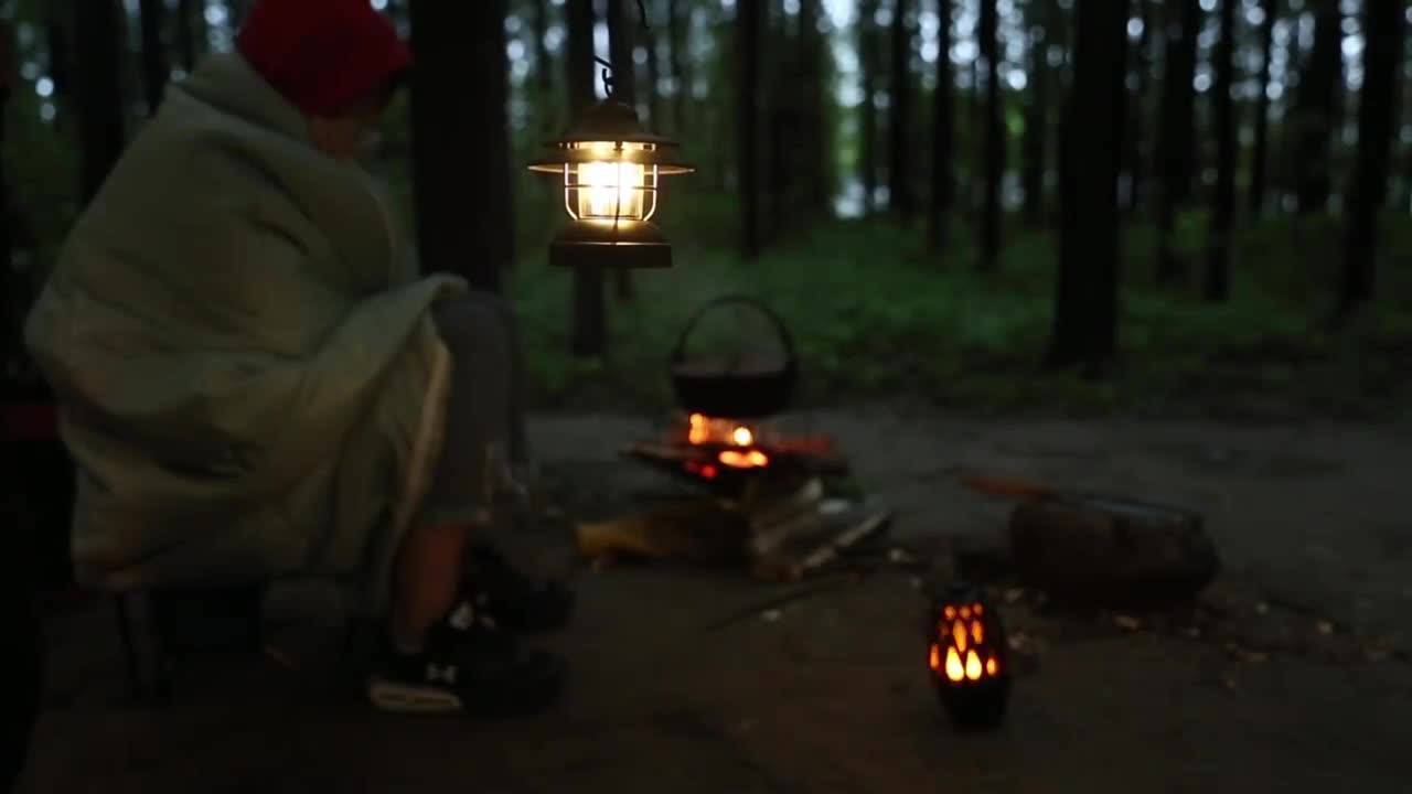 一起去露营听摩卡壶夜煮咖啡