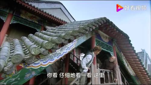 还珠格格:小燕子哭着就去找令妃,想出宫找紫薇,还好班杰明阻止