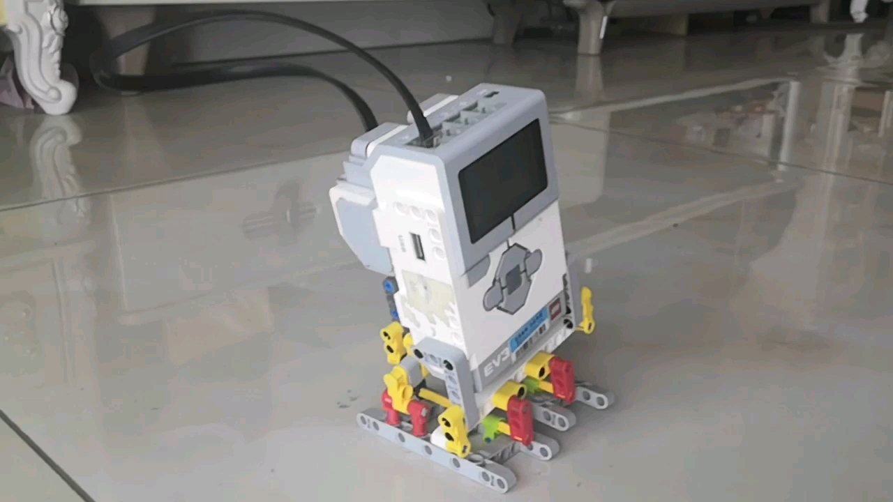 EV3双足机器人