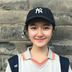 小雨爱吃香芋派 