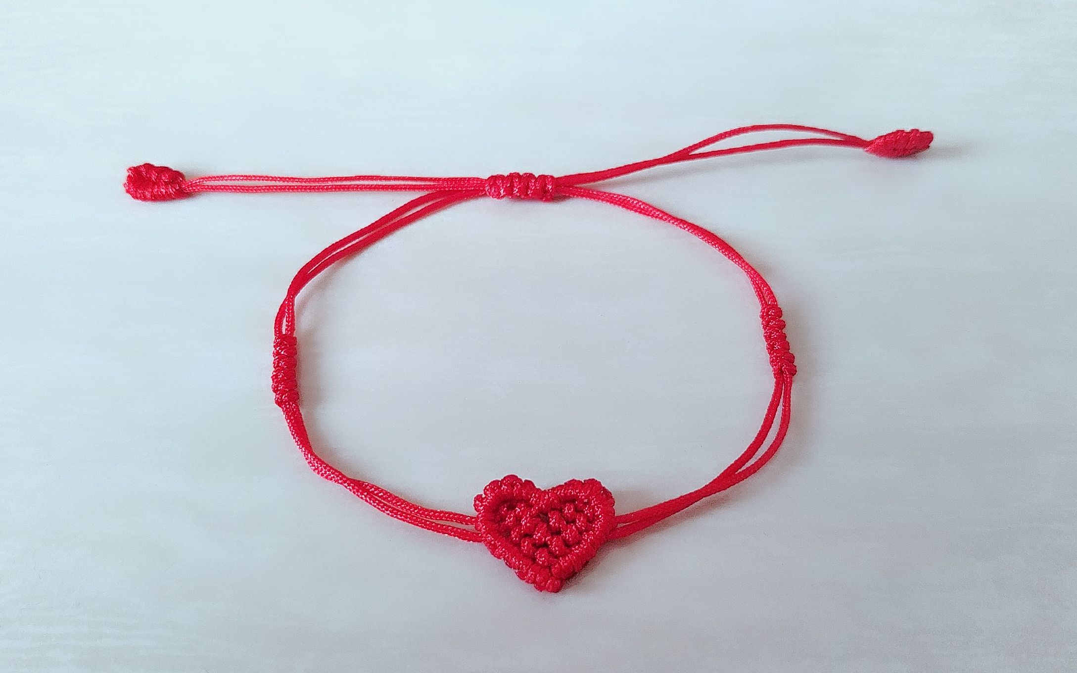 爱心手链编织过程,一款简约又好看的手绳