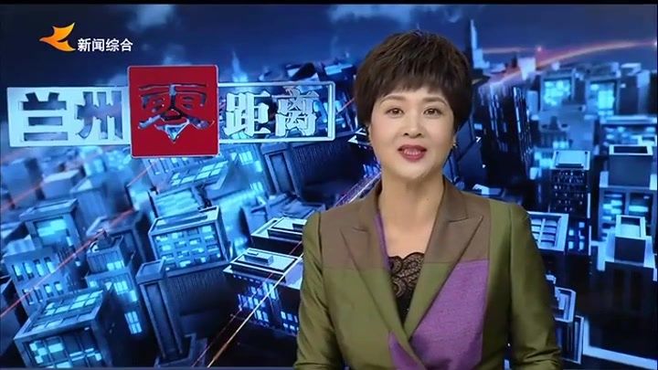 孩子动物园游玩 投食时被猴子咬伤