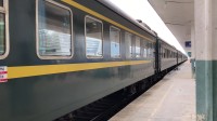 K587次列车 深圳西～成都 进肇庆火车站
