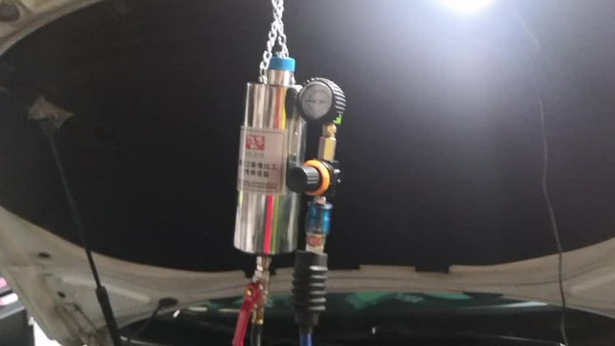 迈腾行驶4万公里清洗节气门,进气系统