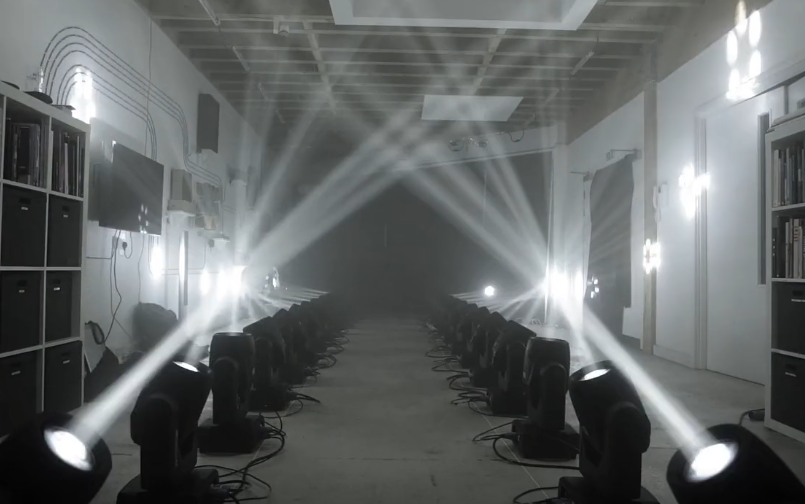 【搬用C4D实用教程/AE教程】C4D做灯光秀/灯光mapping