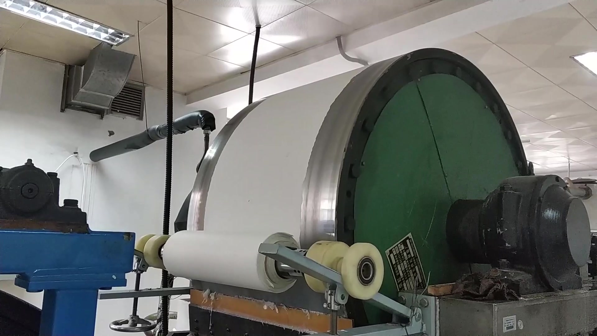 实拍造纸过程,来造纸实验室看看纸张的诞生|陕西科技大学造纸实验