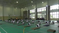 [配课件教案]一二年级体育《体操-多种形式的滚动、滚翻动作》浙江张...