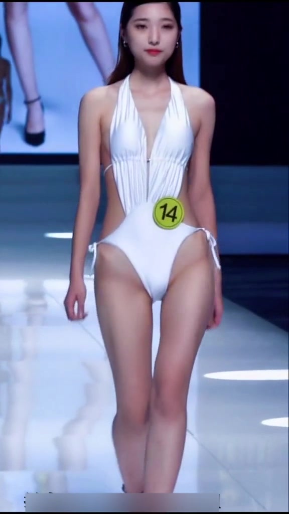 第四届中国大学生服装模特大赛总决赛 女模组