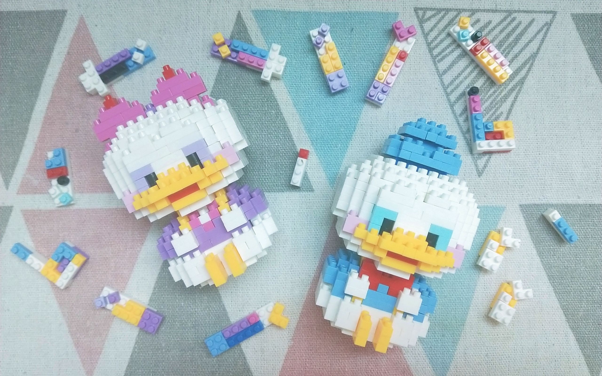 唐老鸭and黛西乐高