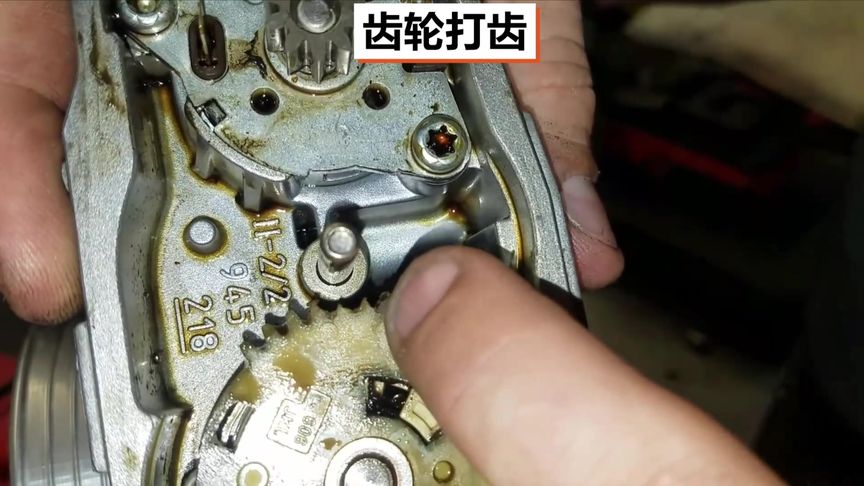 沃尔沃S60电子节气门故障,查看内部原因
