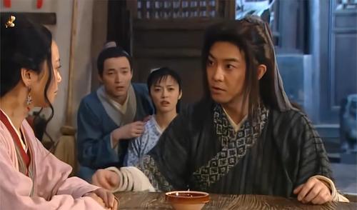 武林外传:女掌柜和男友大吵,男友离家出走,怎料客栈被坏人盯上