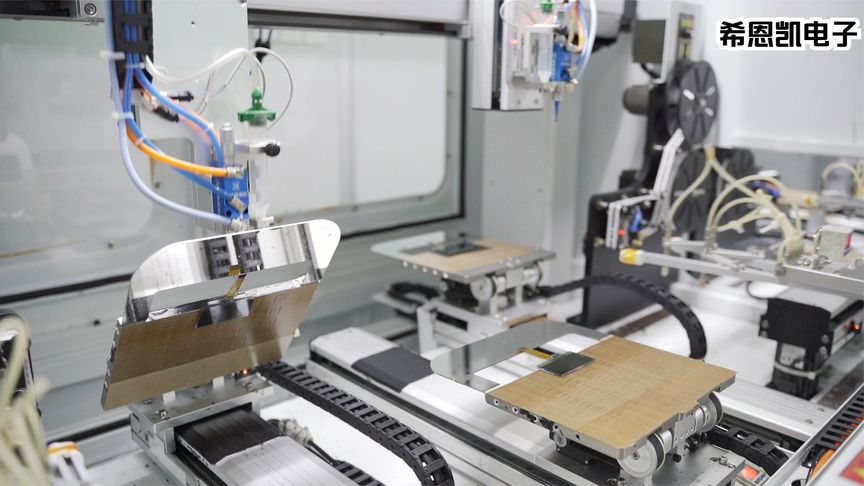 LCD显示屏生产中实拍