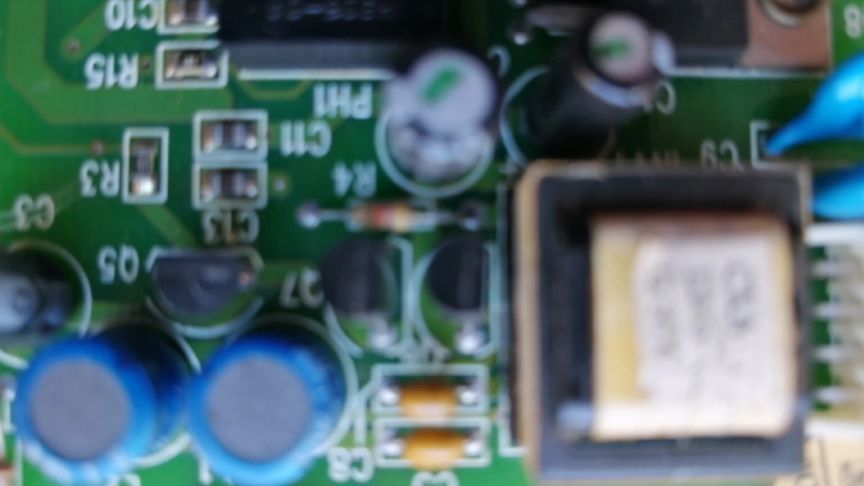 TCL液晶电视冷机不开机故障通病