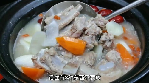 排骨汤焯水是误区!三忌牢记肉嫩汤浓营养足