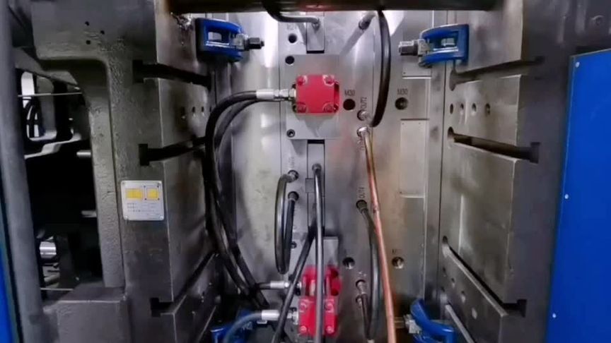 可以自动化生产的塑胶模具,让世界爱上中国߇�߇�造。#模具设计