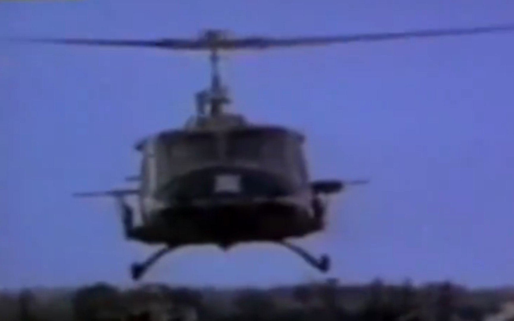 越南战争,北越士兵偷袭美军机场