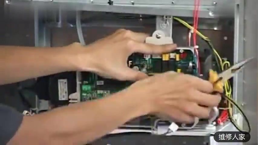 燃气壁挂炉整机拆卸及维修指导