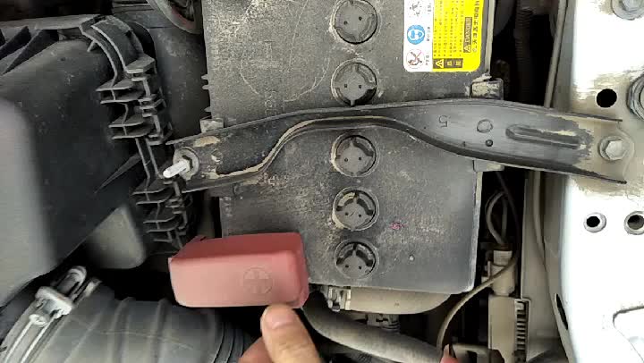 卡罗拉的电瓶检修!【来自懂车帝车友圈】