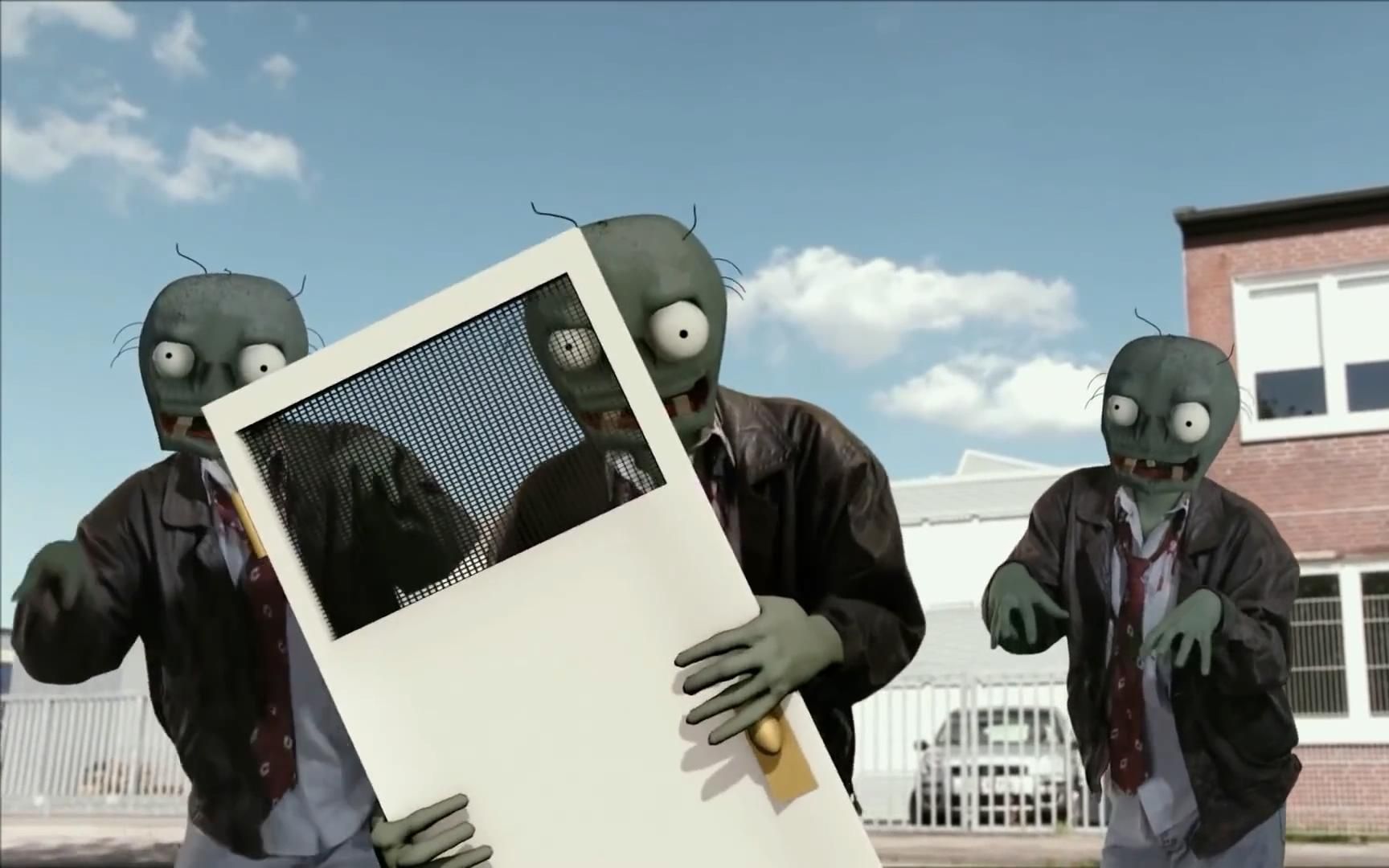 植物大战僵尸真人电影/Plants vs Zombies in Real Life【游戏改编/英语...