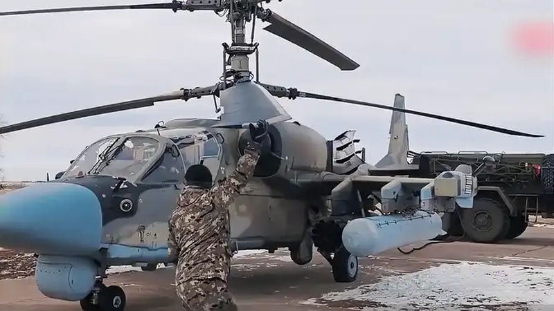 忍无可忍,无须再忍!叙利亚基地遇袭,俄空军出手,武直凌空开火
