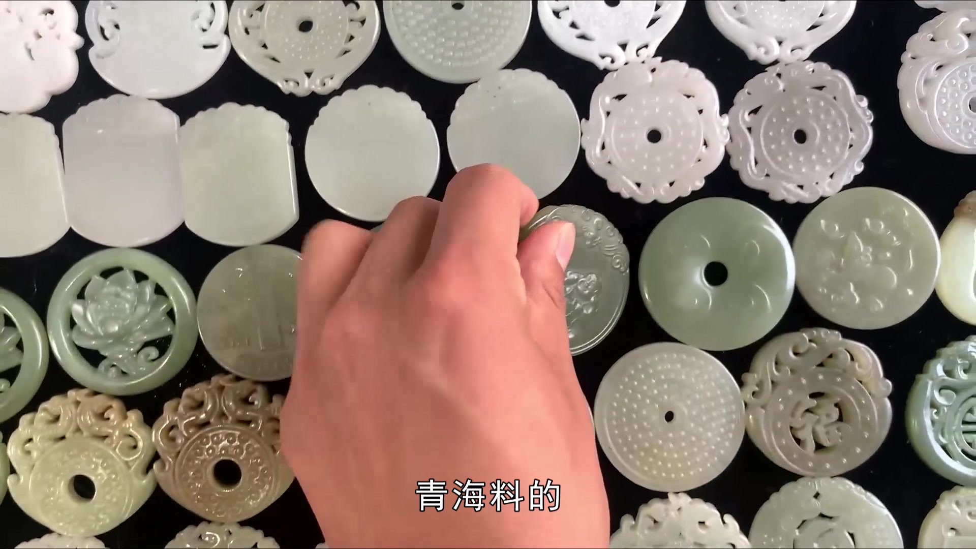 和田玉到底有多贵?玉商带你来市场寻找答案,有的还没衣服贵!